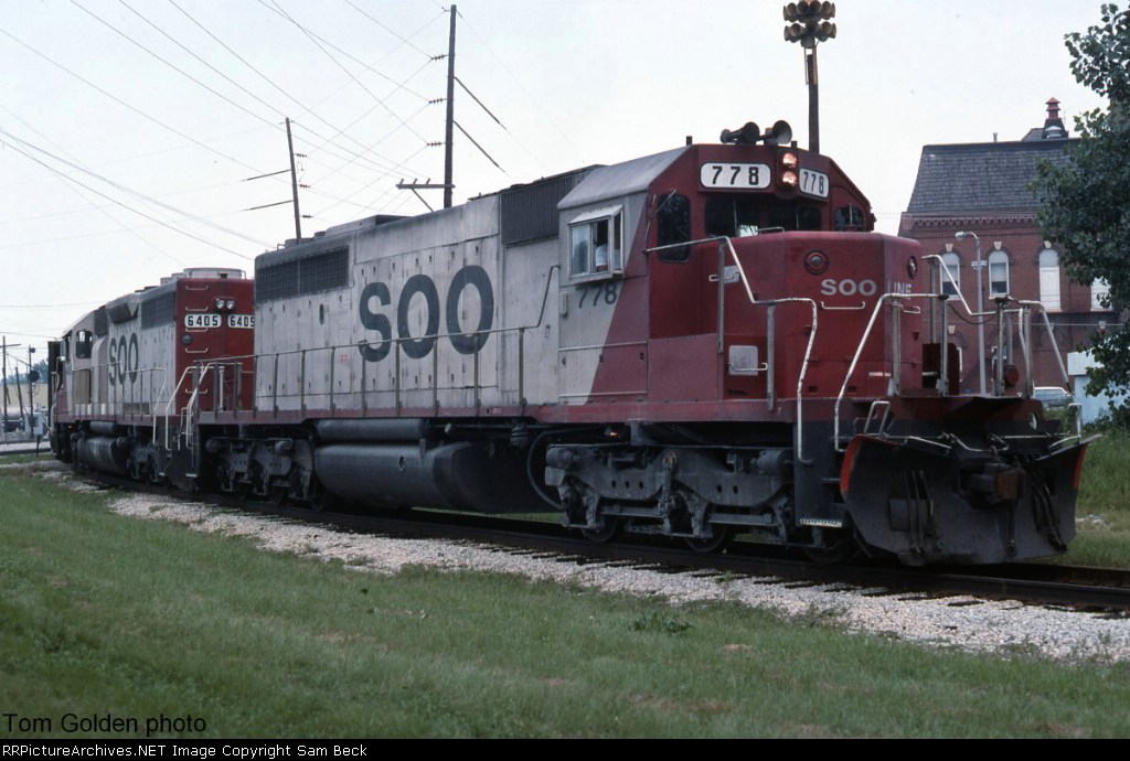 SOO 778 and 6405 with MIDX Empties